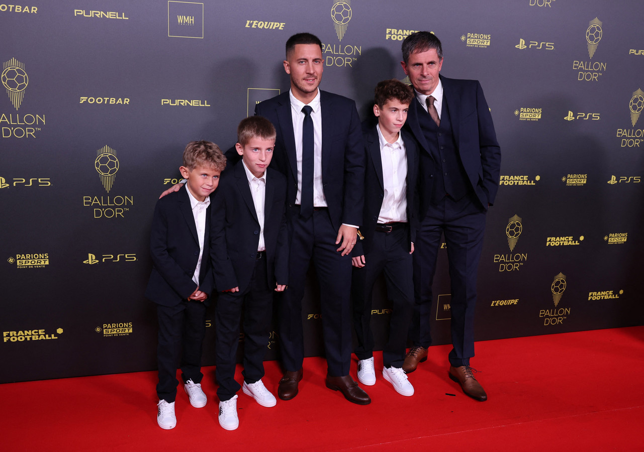 IN BEELD. Hazard en Messi met zoontjes, Haaland met z'n vriendin ...