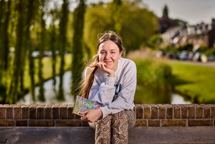 Oud-jeugdstadsdichter Vienne: ‘Ik zie zo veel mensen om mij heen met ...