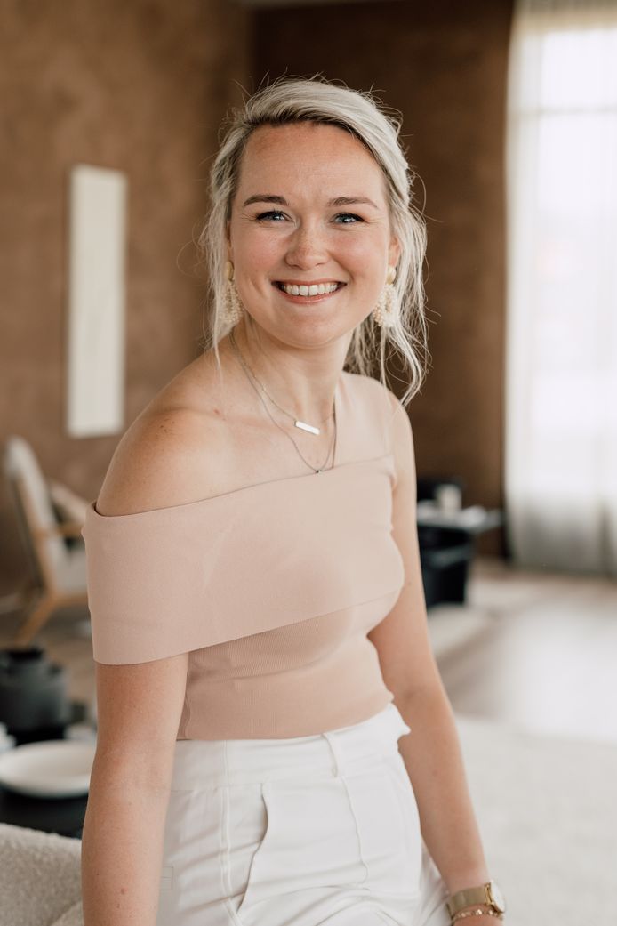 Julia weet hoe jonge vrouwen meer voldoening kunnen halen uit hun werk ...