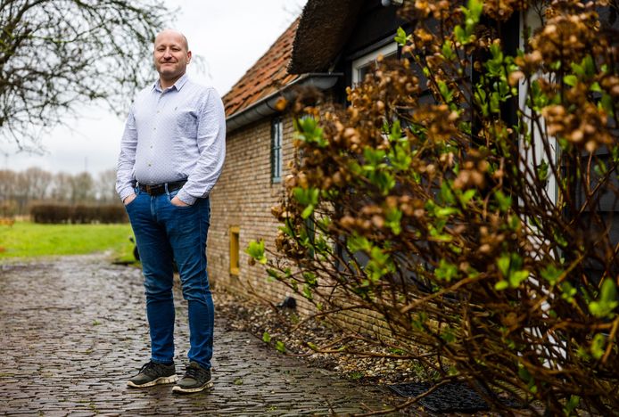 Wouter besloot zelf een school te beginnen: dat heeft nog heel wat voeten in de aarde | Voorne ...