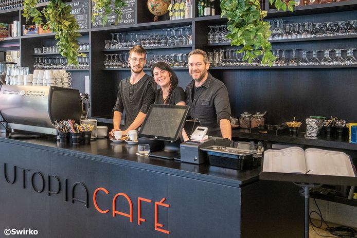 Bib is donderdag- en vrijdagvoormiddag dicht, maar Utopia-café is wel ...