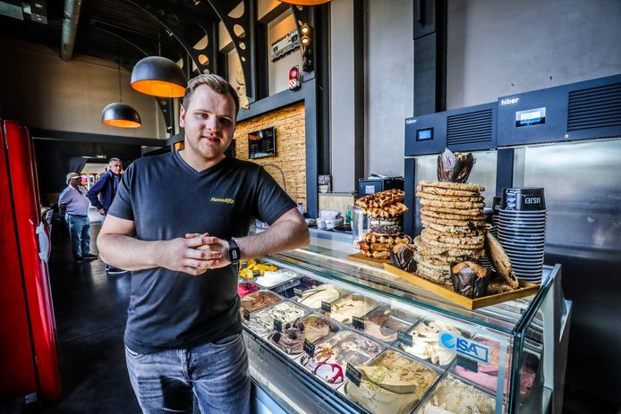 Robin Roef (25) is jongste op affiche van Kookeet: “Zo bijzonder om ...