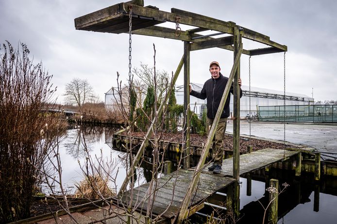 Kweker Ruud wil na zes jaar rechtszaken zijn sloot dempen, maar hoe ...