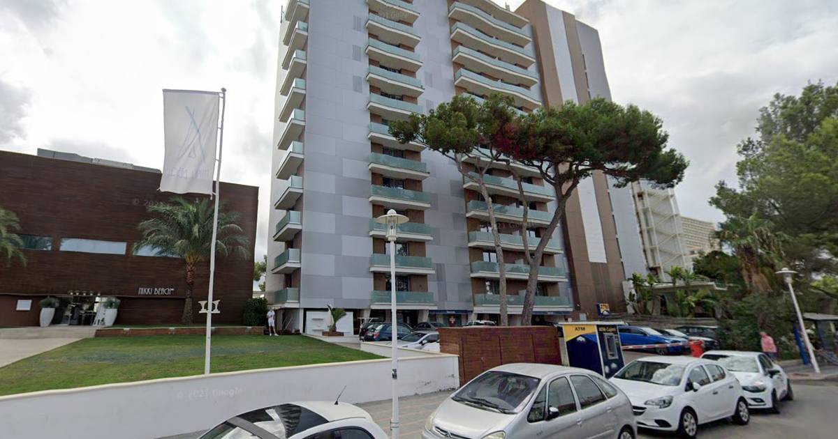 Eerste dode van het jaar door ‘balconing’ in Mallorca: Brit stort van ...