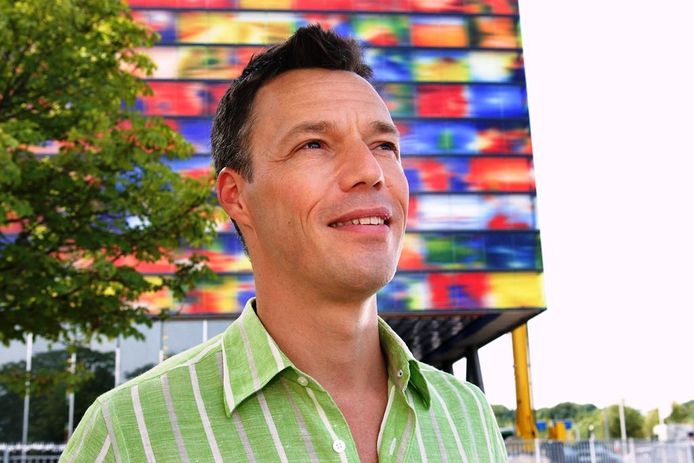 Hans Goedkoop geeft lezing in bieb | Zwartewaterland | destentor.nl