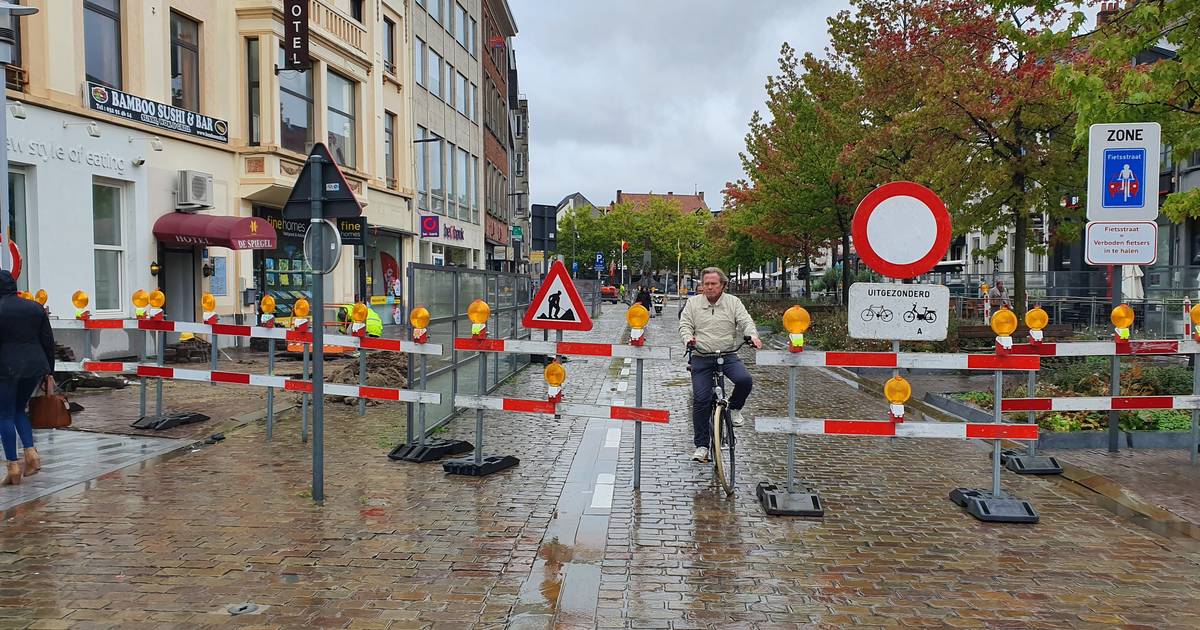 Houtbriel twee weken afgesloten voor verkeer: eerste werkzaamheden voor heraanleg Grote Markt ...