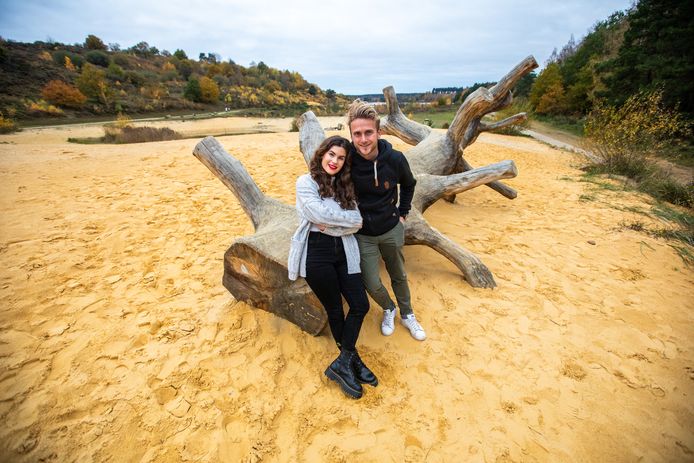 Tom (32) ging op wereldreis, sloeg een Argentijnse actrice aan de haak ...