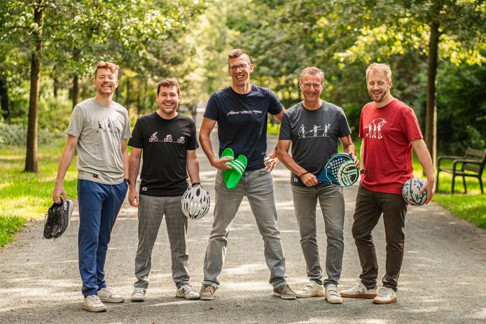 KLEIR. en VeeloHeero lanceren nieuw kledingmerk Team Alezi: “We mikken ...