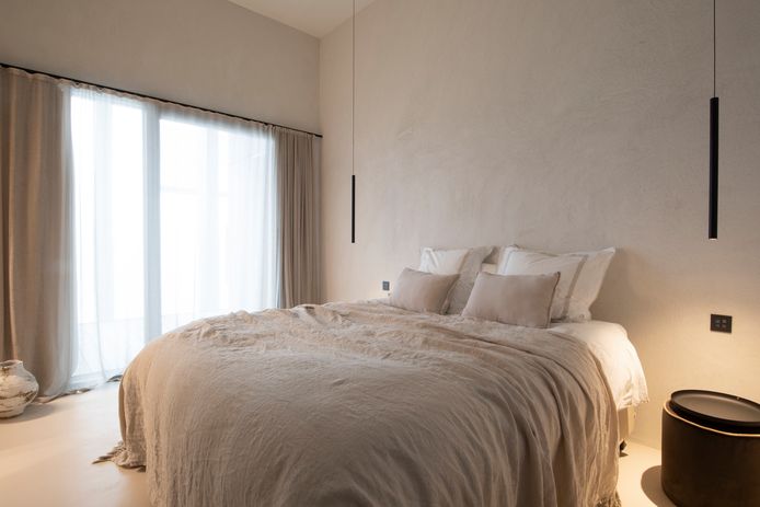 BINNENKIJKEN bij de nieuwe buren van Kanye West: voor ruim 1,3 miljoen ...