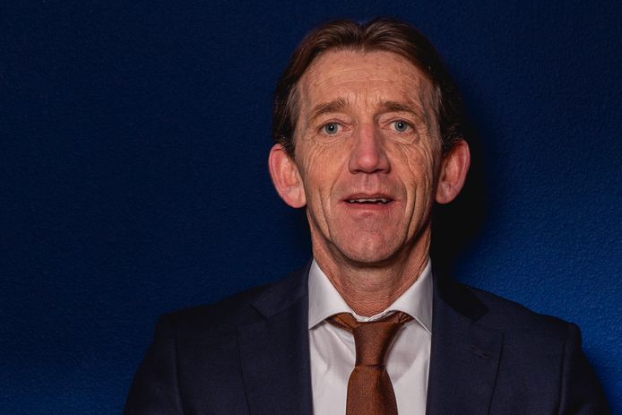 Oud-technisch manager Willems hekelt gedrag PEC-directeur Boudesteyn ...