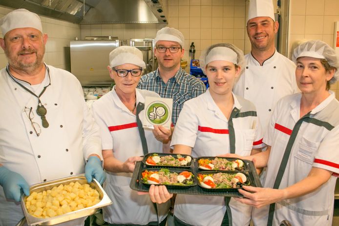 Vierde 'smiley' voor OCMW-keuken | Sint-Niklaas | hln.be