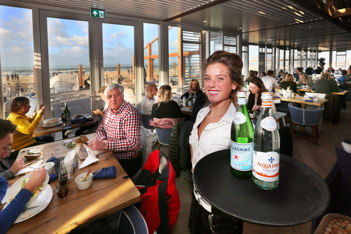Beste strandtent van 2019 is ‘De Waterreus’ in Scheveningen | Foto | AD.nl