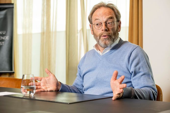 INTERVIEW. Peter De Roover (N-VA): “De regering kan niet vallen, want ...