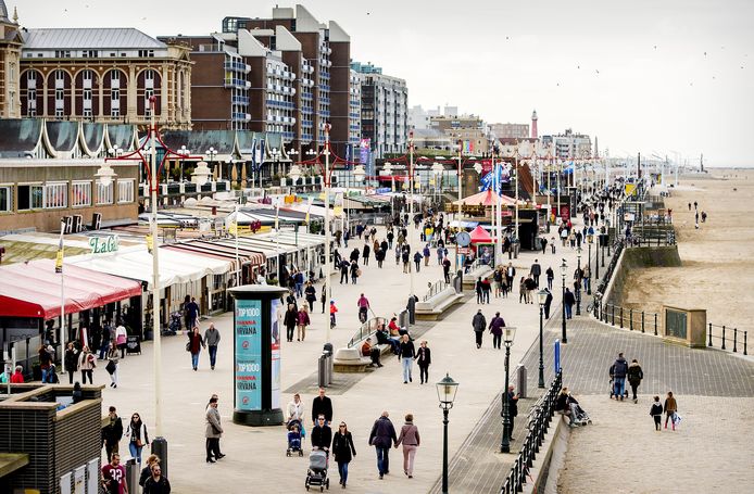 Opknapbeurt Scheveningse boulevard per direct stilgelegd door stikstof | Renovatie Binnenhof | AD.nl