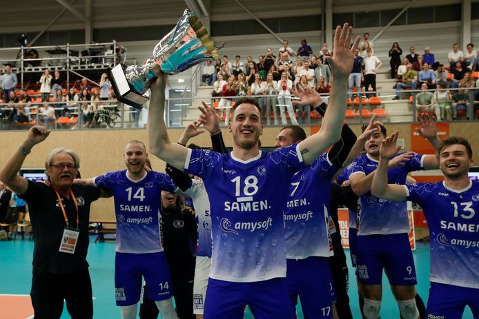 Na elf jaar topvolleybal verlaat Dennis Borst de sport voorlopig: ‘Was ...