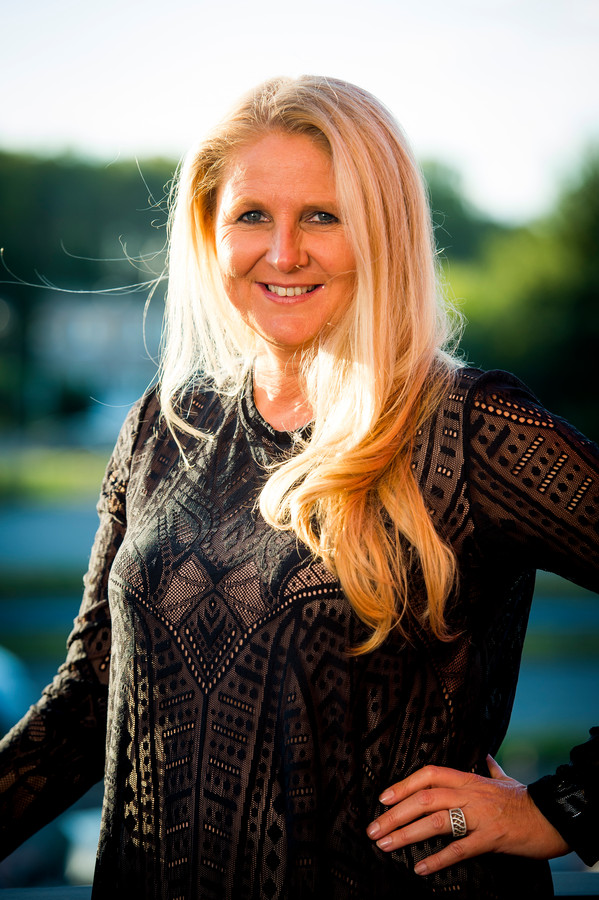 Is dit wel eerlijk? Miss België-kandidate Celine blijkt populaire ...