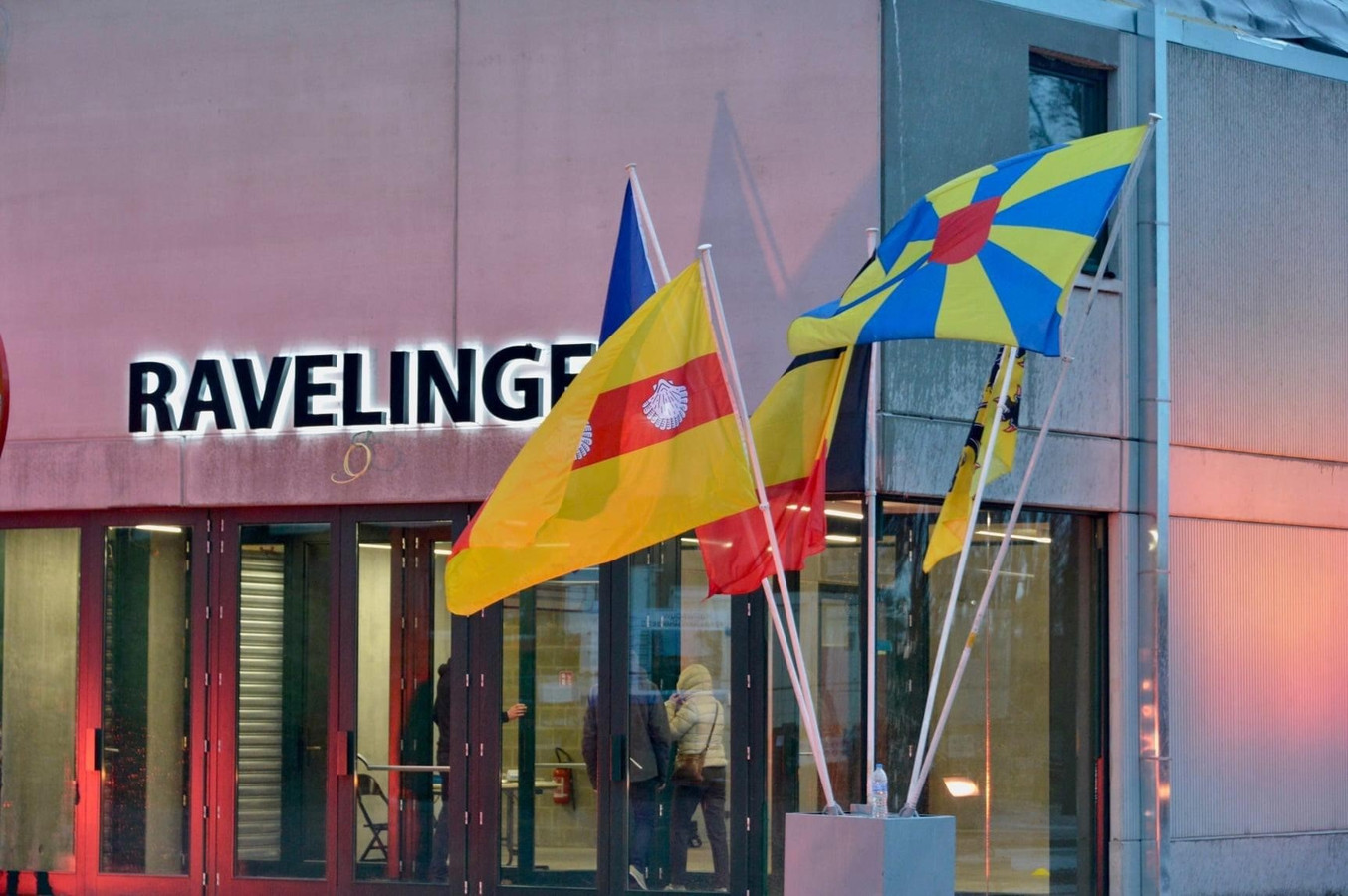 Knokke-Heist heeft eindelijk weer een polyvalente fuifzaal: Ravelingen ...