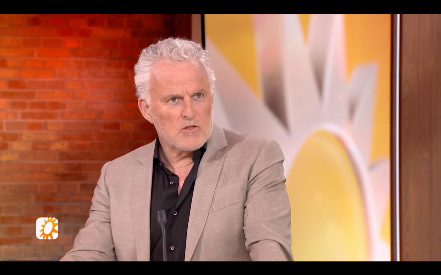 PORTRET. Peter R. de Vries: de misdaadjournalist die cold cases oplost ...