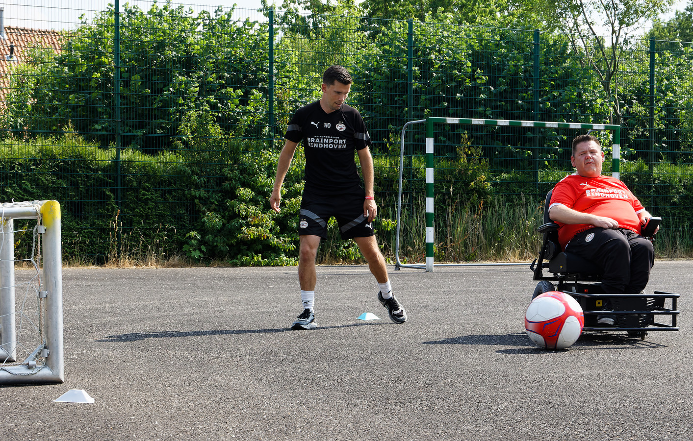 Op krukken, met looprek of in een rolstoel: Meierijstad gaat door met ...