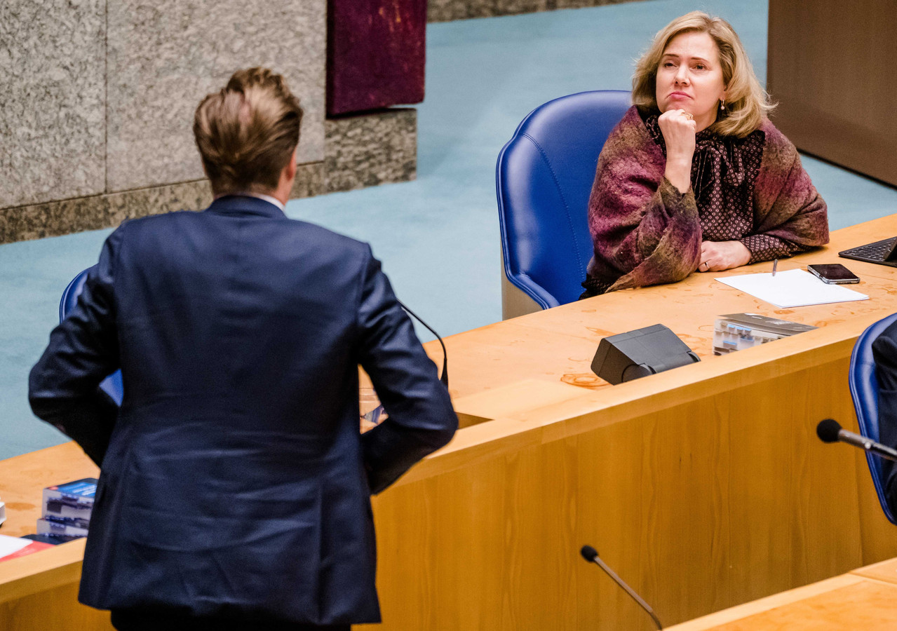 Ministers ‘ontstressen’ met rondje rennen, gospel en (geen) zonnebank ...