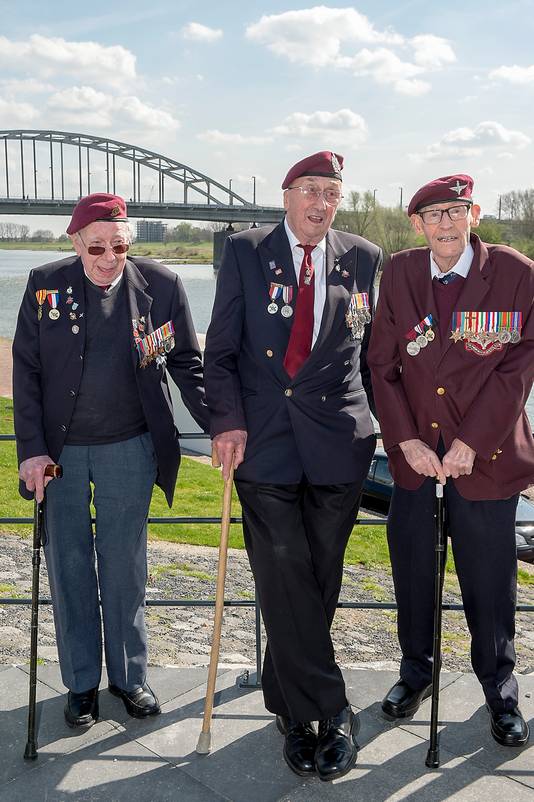 'Airborne at the Bridge' geeft panoramazicht op Slag om Arnhem | Arnhem ...