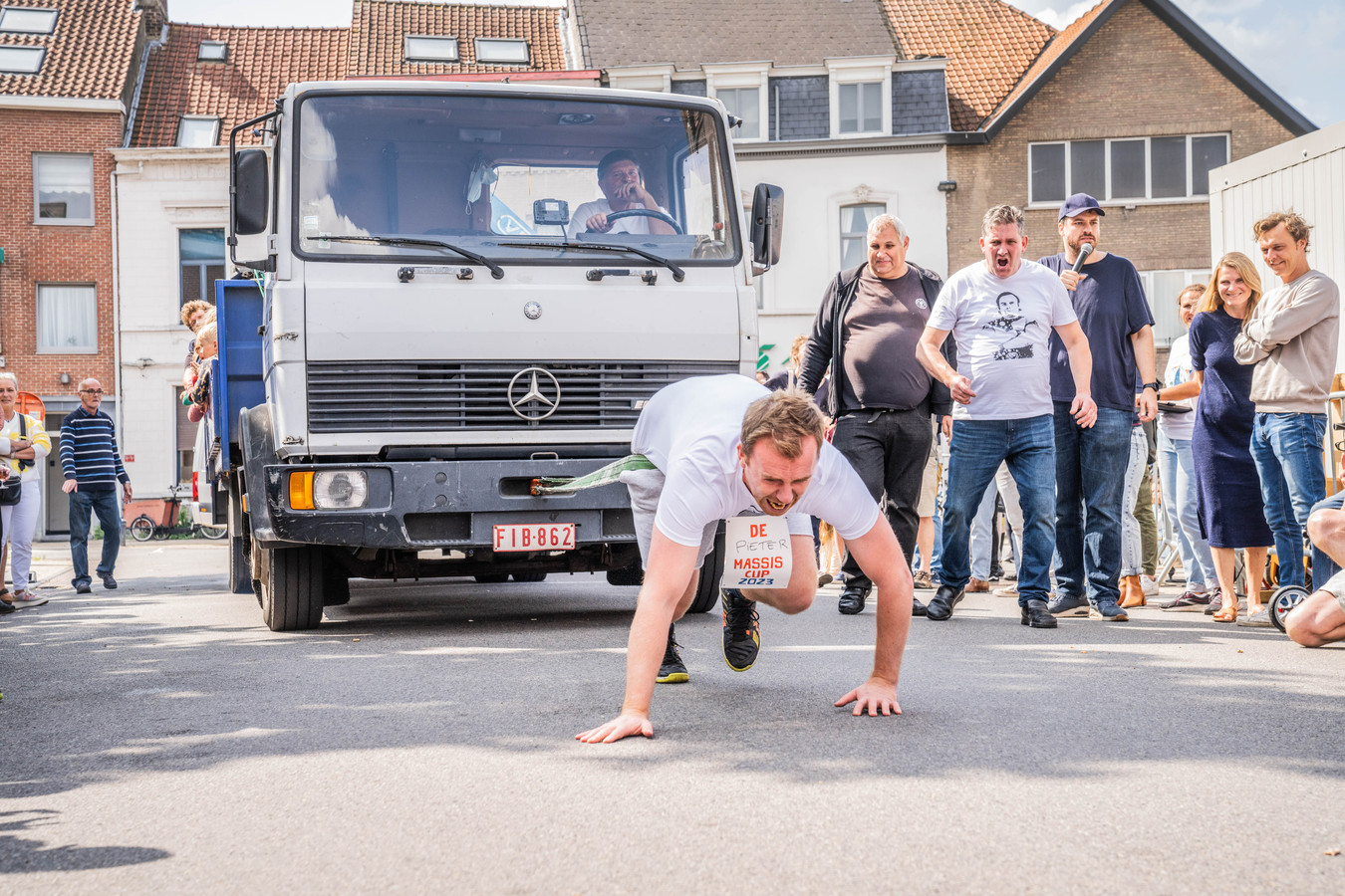 IN BEELD. Gentbrugge laat spierballen rollen tijdens eerste John Massis ...