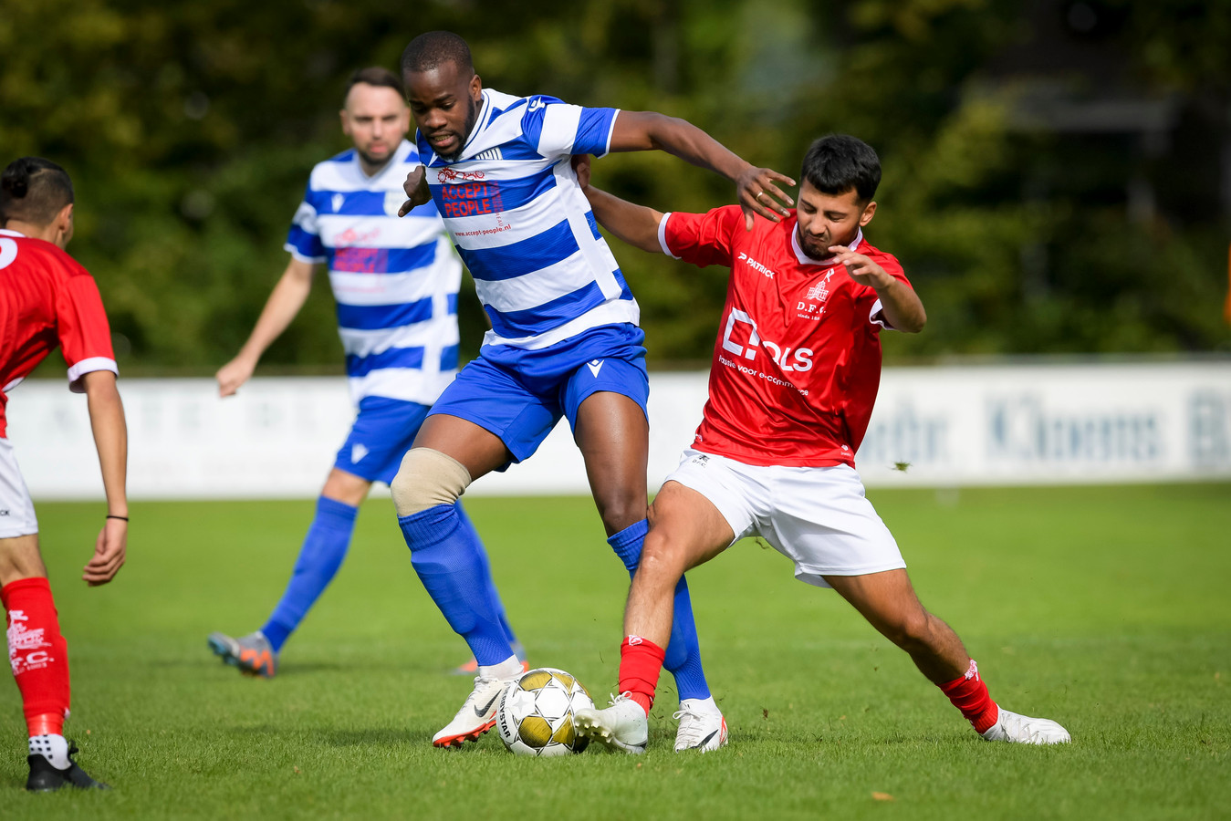 Clubs op schot en duel stilgelegd door konijnenhol; dit is het ...