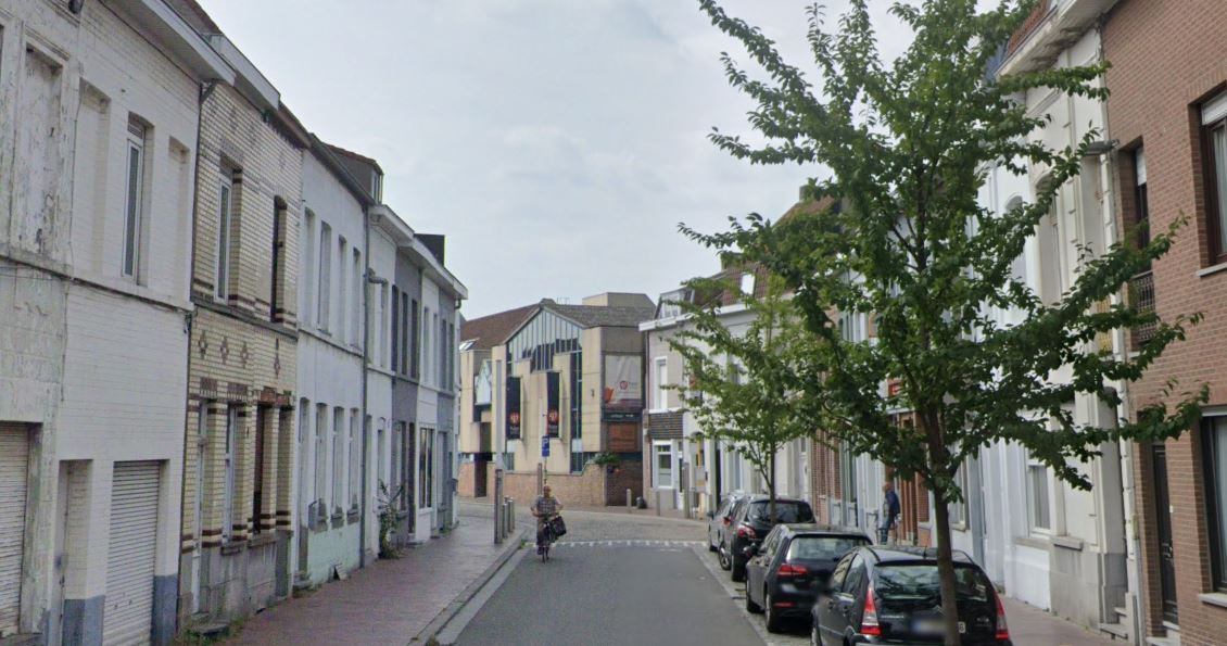 Stad koopt woning in Sint-Denijsestraat 17, aan kop Prado | Foto | hln.be