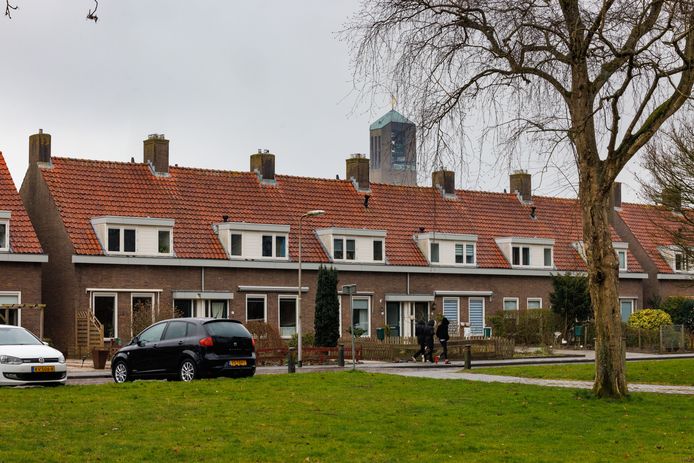 Buurt niet blij, maar sloop oudste straten Emmeloord komt grote stap ...