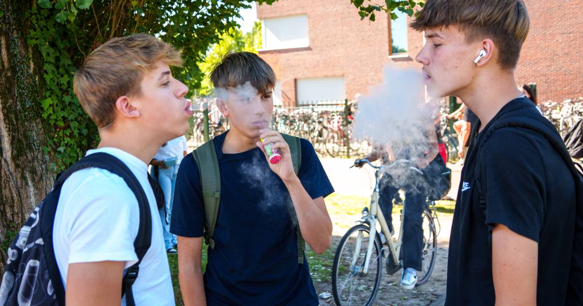 ‘Een derde van alle leerlingen op onze school is verslaafd aan de vape ...