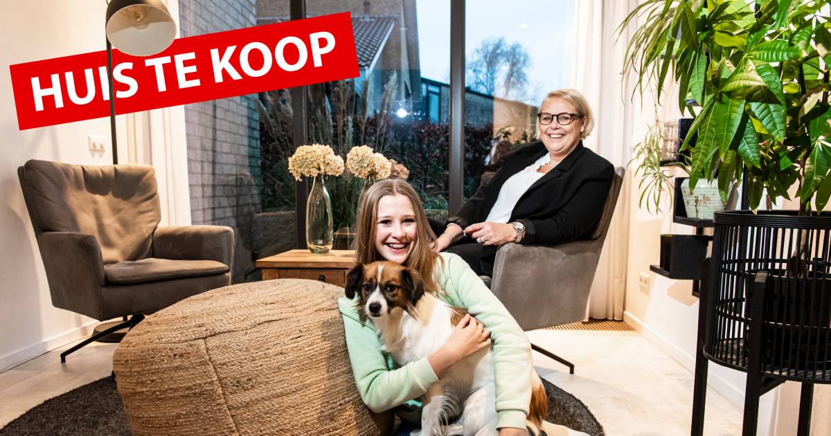 Diane en Brigitte stuurden deze villa uit de jaren 70 in twee maanden ...