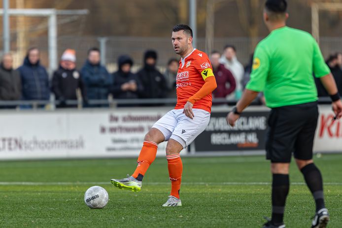 Oranje Wit-captain Stephan Kruithof (32) kijkt uit naar eerste ...