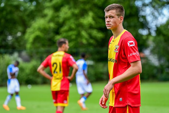 De Treffers geeft testspelers een contract: ex-Vitessenaar en ...