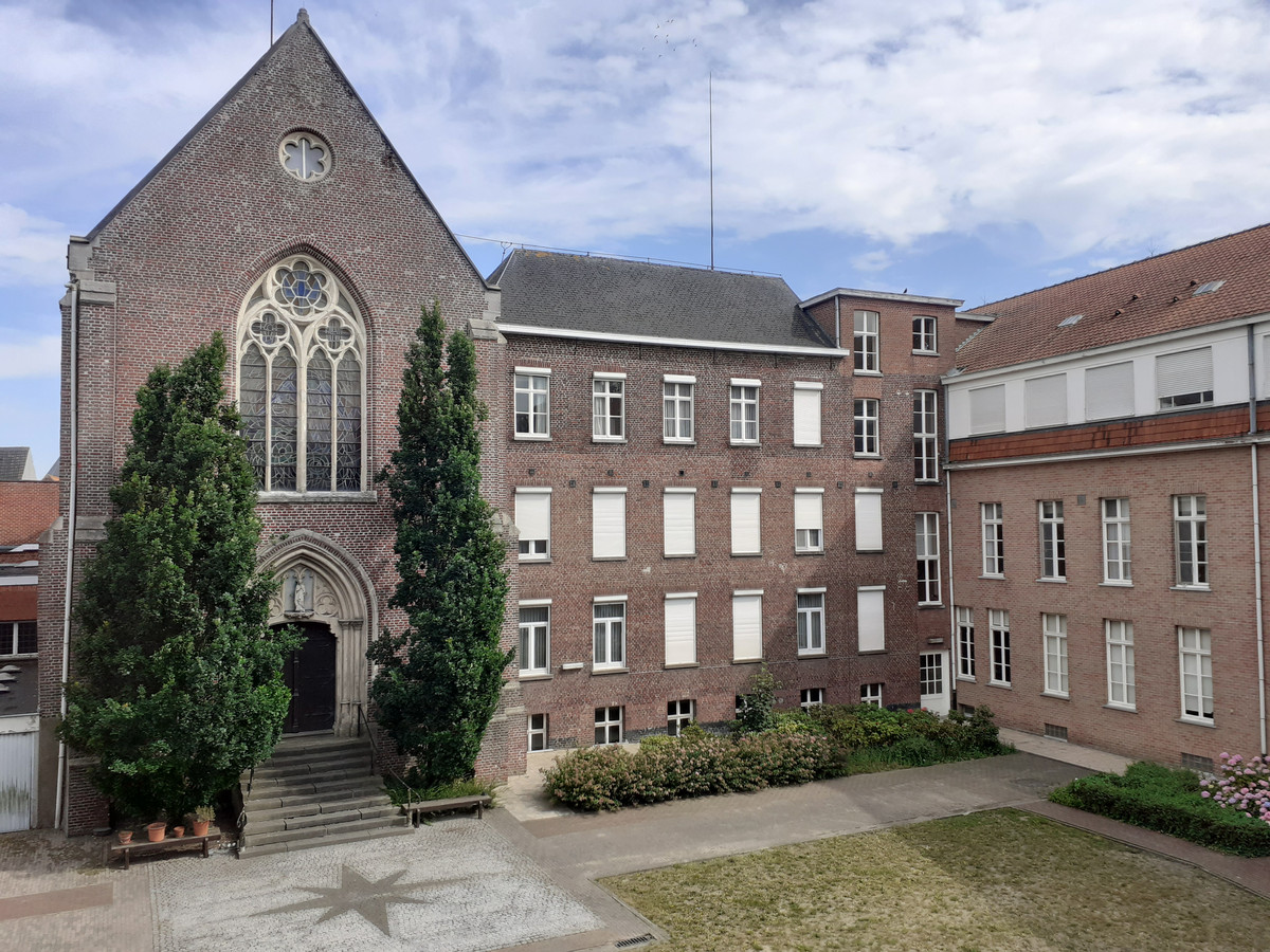 Kloosterkapel en oude huisartsenwachtpost ruimen plaats voor gloednieuw ...