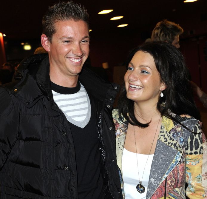 Sieneke (20) gaat trouwen | Sterren | AD.nl