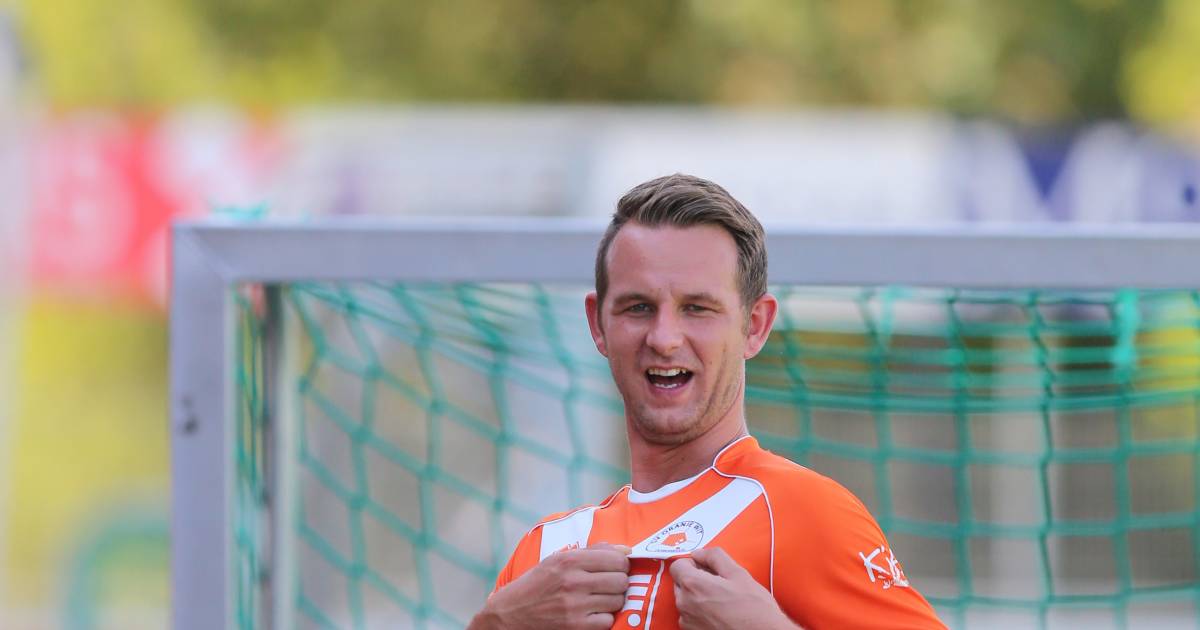 Robert Versteeg van Oranje Wit naar Wieldrecht | Dordrecht | AD.nl