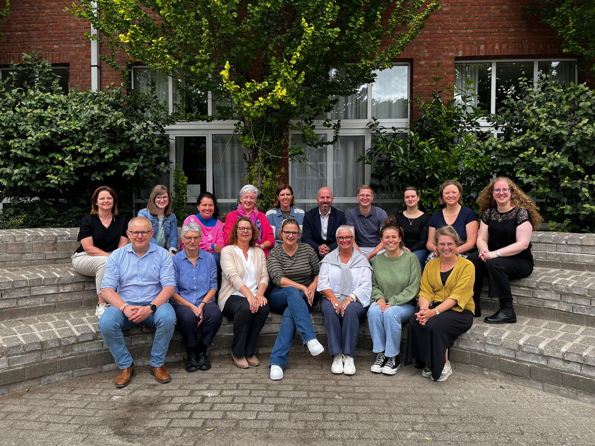 Nieuw directieteam luidt schooljaar 2024-2025 in op het Sint ...