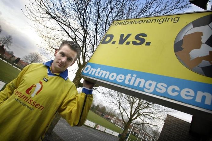 Geert-Jan Claassen heel zijn leven lid van DVS | Amateurvoetbal | ed.nl