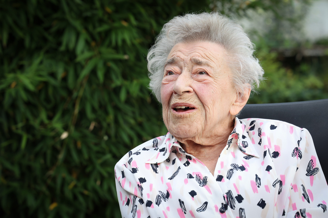 “Je prête peu attention au temps qui passe”: voici Fernande, 109 ans ...