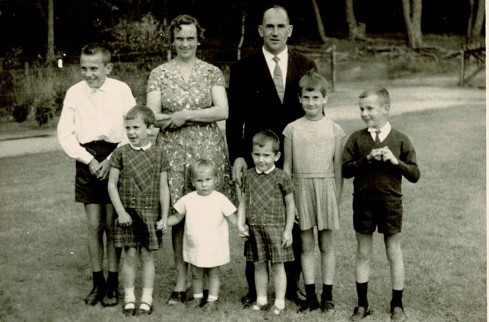 DE OUDSTE BELGEN. Appelboerin Anna (98) is de oudste inwoner van Retie ...