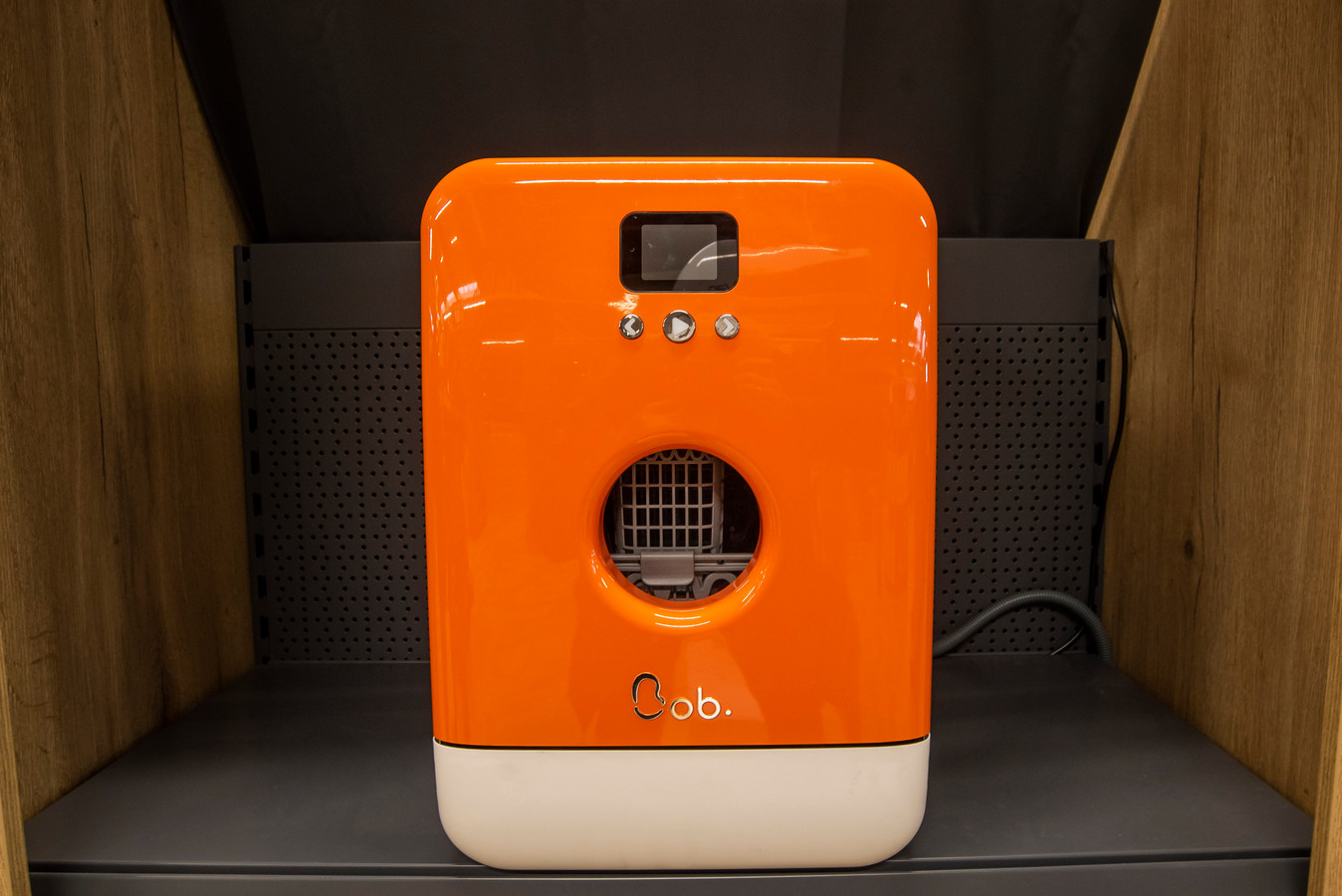 Bob de vaatwasser mee op vakantie: Henk Pen laat zien wat je nodig hebt ...