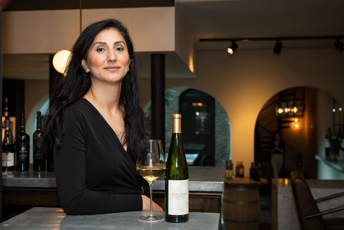 Sanaz (37) voert als enige West-Europa wijn in uit New York: "De ...