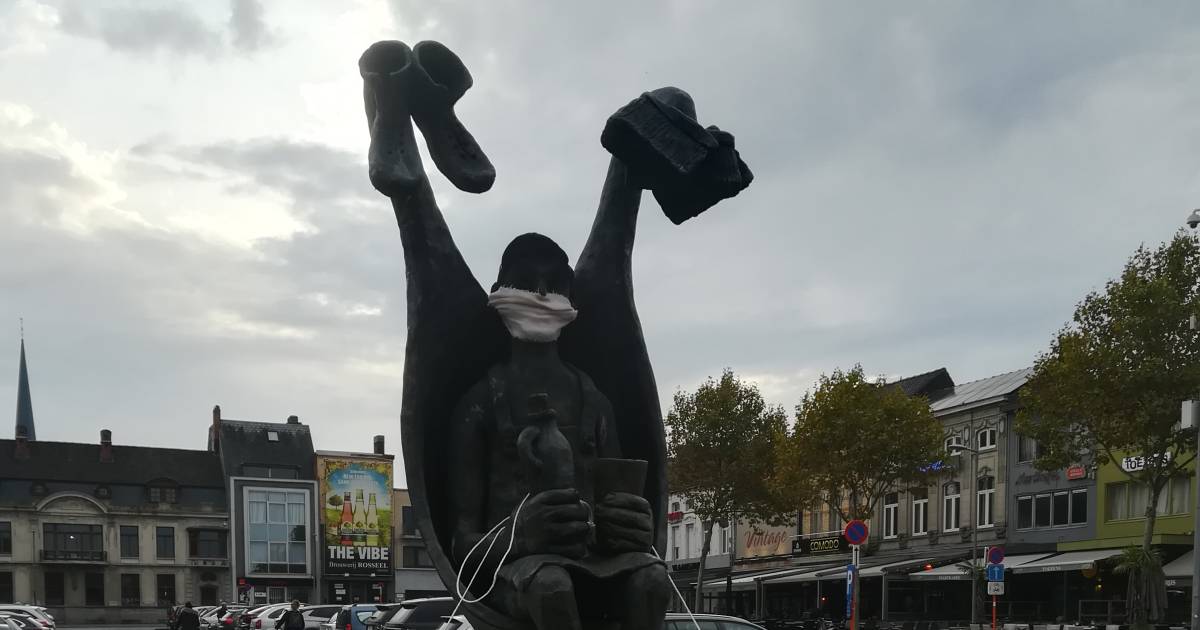 Standbeelden De Pekker en De Stadswachter gekneveld aangetroffen ...