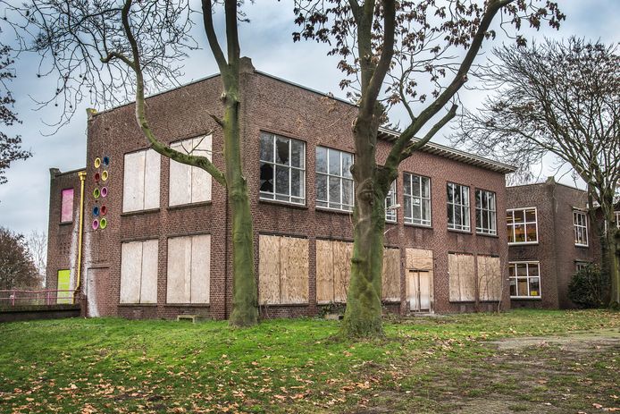 Start sloop van oude mavo in Gennep | Gennep | gelderlander.nl