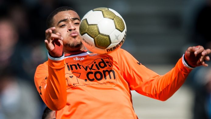 Kuwas verruilt FC Volendam voor Excelsior | Nederlands voetbal | AD.nl