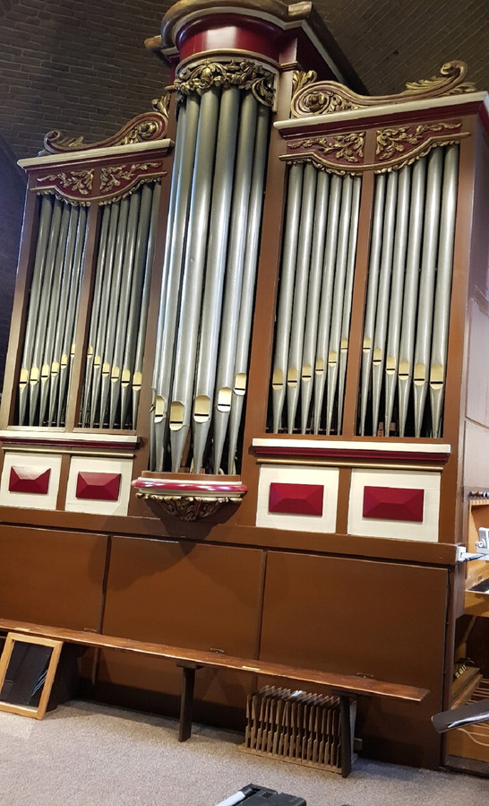 Herman knapt monumentaal orgel in Ommen op dat hij zelf wekelijks ...