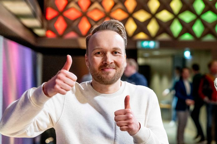 Lubach trapt nieuw seizoen Avondshow af met 1,3 miljoen kijkers | Show ...