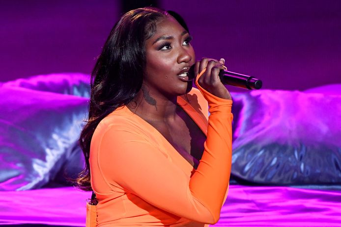 Onderzoek naar vermeend racisme richting Aya Nakamura | Showbizz | hln.be