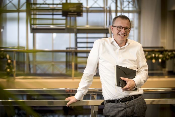 Oud-burgemeester van Losser is nu 'happy in Haren' | Losser | tubantia.nl