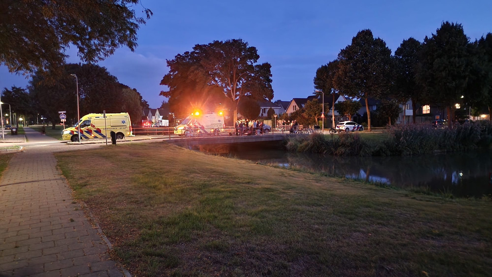 Vijf minderjarigen naar het ziekenhuis; vermoedelijk onwel door ...